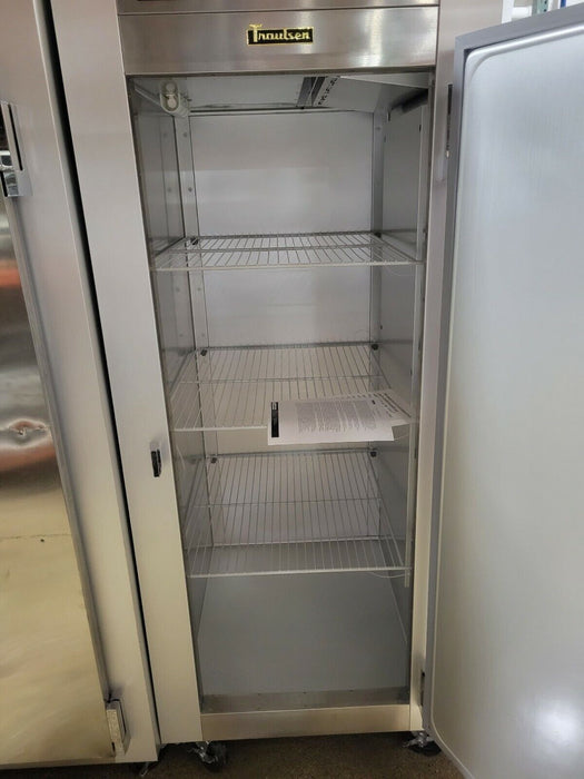 Traulsen G10010 Commercial 1 Door Reach In Refrigerator - Never Used ...